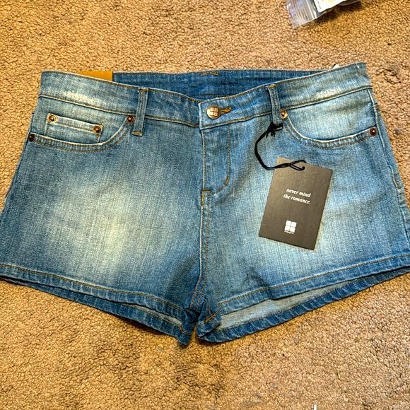 Insight | Shorts | Insight 5 Denim High Low Bleach Low Rider Shorts Nwt ...